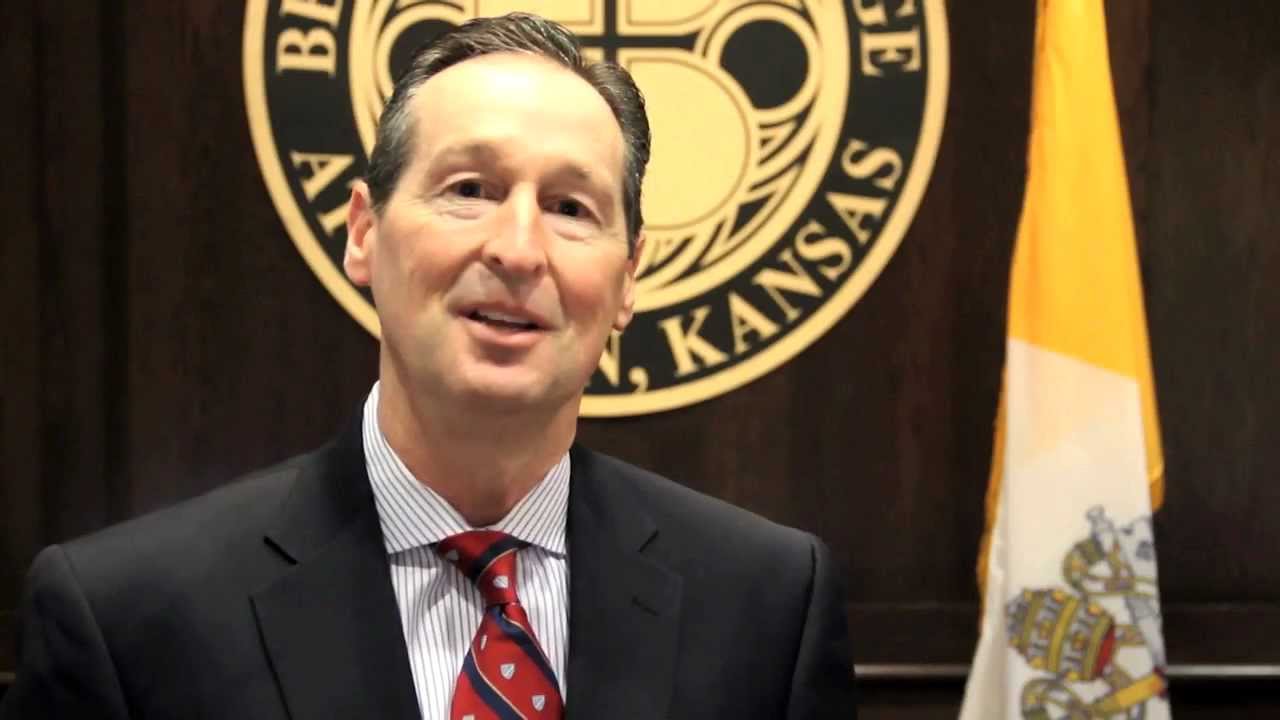 Pope Francis Raven Report - Benedictine College - YouTube