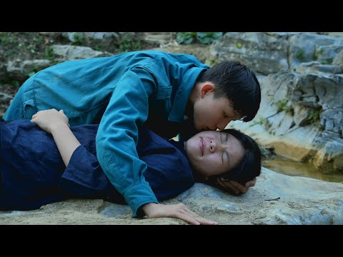 After 365 days of wandering, this single mother is helped by a kind man, and what will happen next?