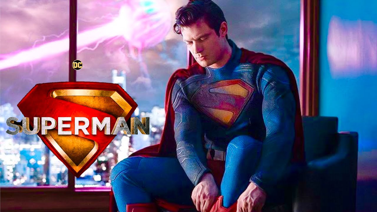 BREAKING First Look at Full Superman Suit Work By David Corenswet in ...