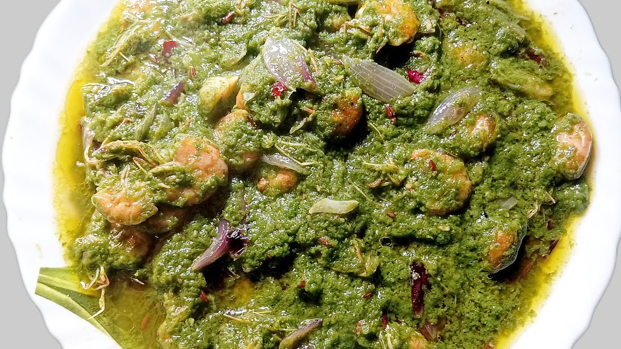 Hariyali Prawn Curry// Palak Fish Curry// Green Fish Curry Recipe ...
