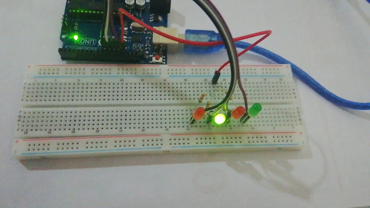 Blink 4 LED pattern 02 - YouTube