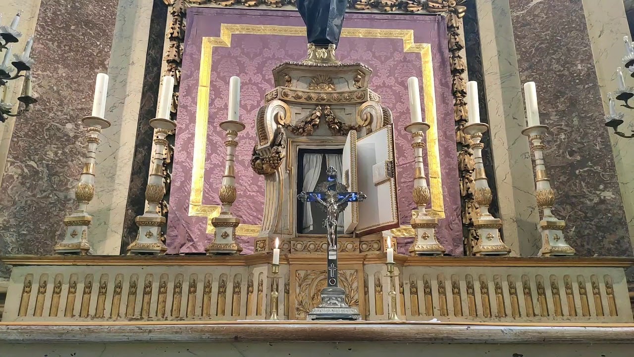 10 avril - voici le bois de la Croix, venez adorons-le ! - YouTube