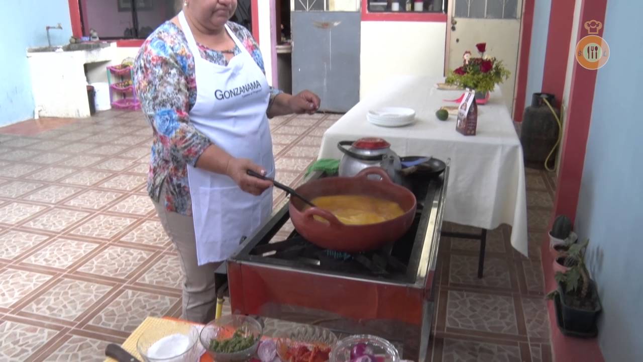Preparación del Sango-SABORES LOJANOS - YouTube