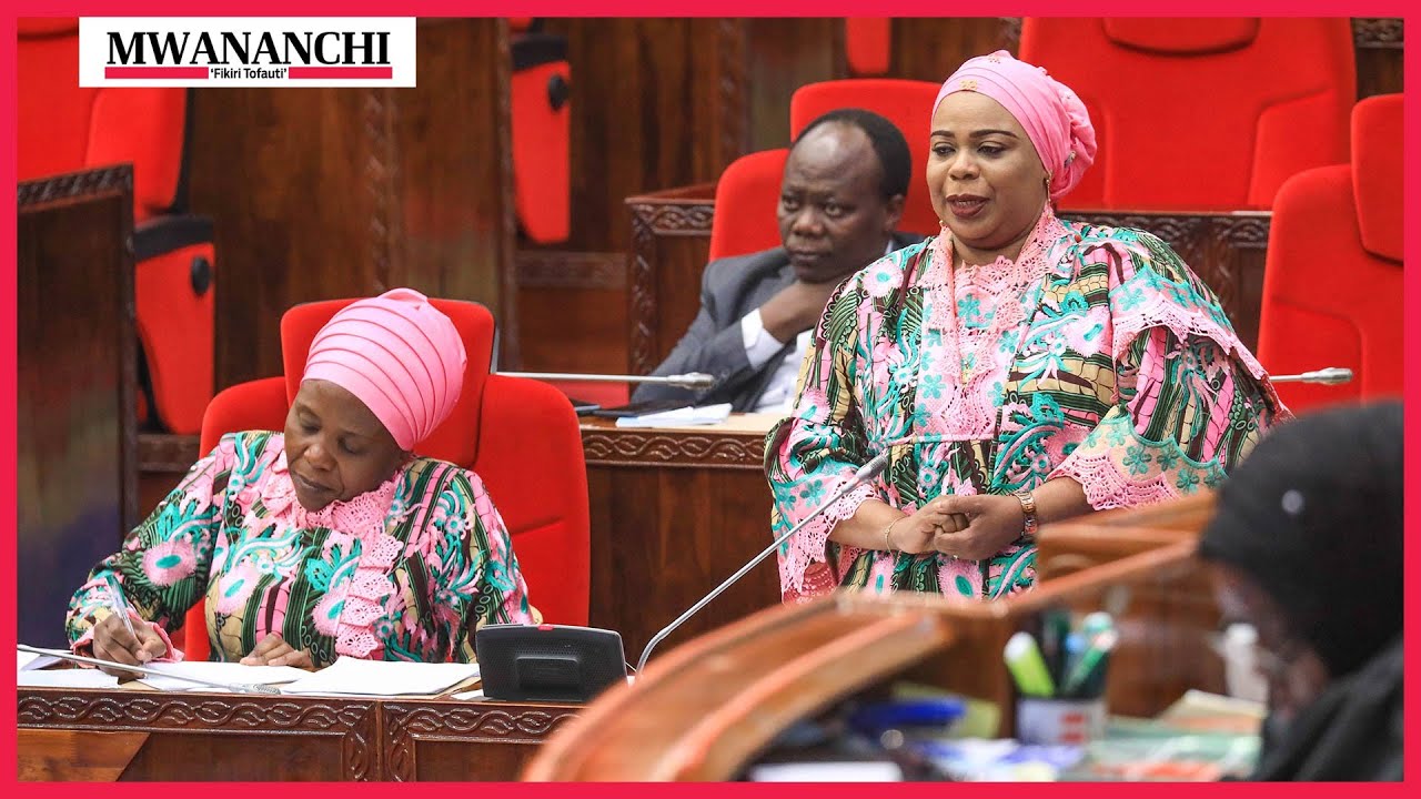 Naibu Waziri wa Maendeleo ya Jamii Mwanaidi Ali Khamisi akijibu hoja ...