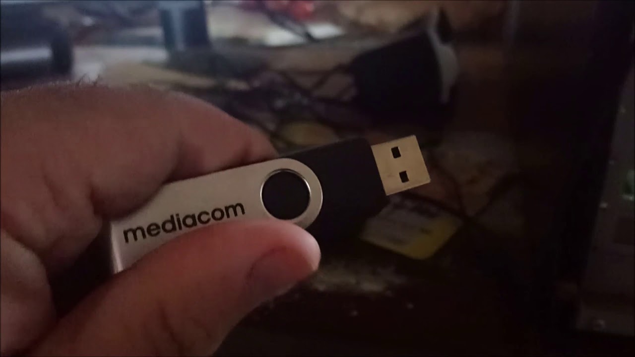 MEDIACOM Chiavetta USB 32 GB Key Disk Deluxe 121628 - YouTube