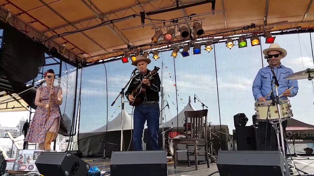 Slim Sandy - Hop Skip and A Jump (by Larry Collins) - YouTube