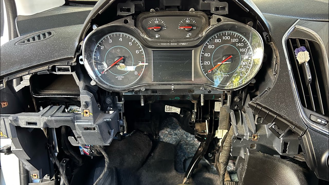 Cambio bombín de embrague Chevrolet Cruze 2017 1.4 turbo - YouTube