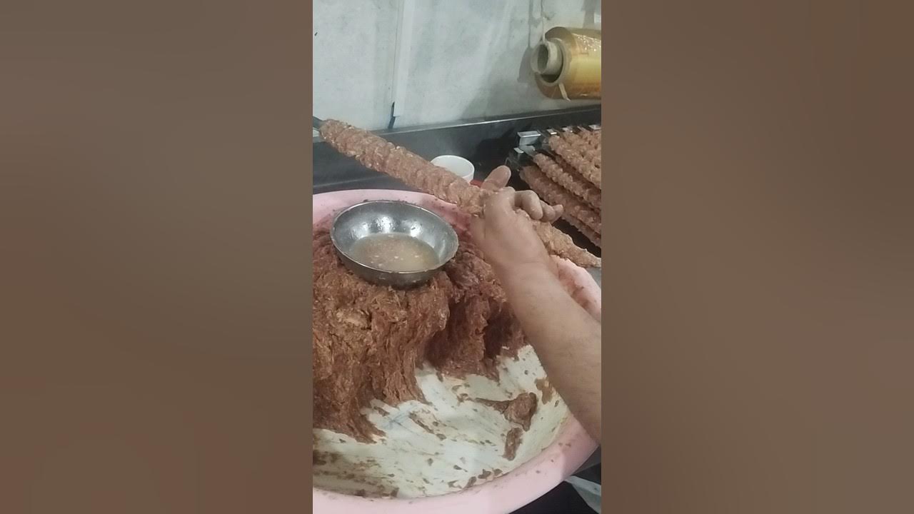 آموزش سیخ زدن و بستن کباب کوبیده😍😍😍 چالش فان درآمددلاری یوتیوب یوتیوبرتازهکار خنده Fun