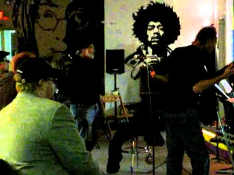 Frank Castellano singing Moondance with DanJO 2-8-11 - YouTube