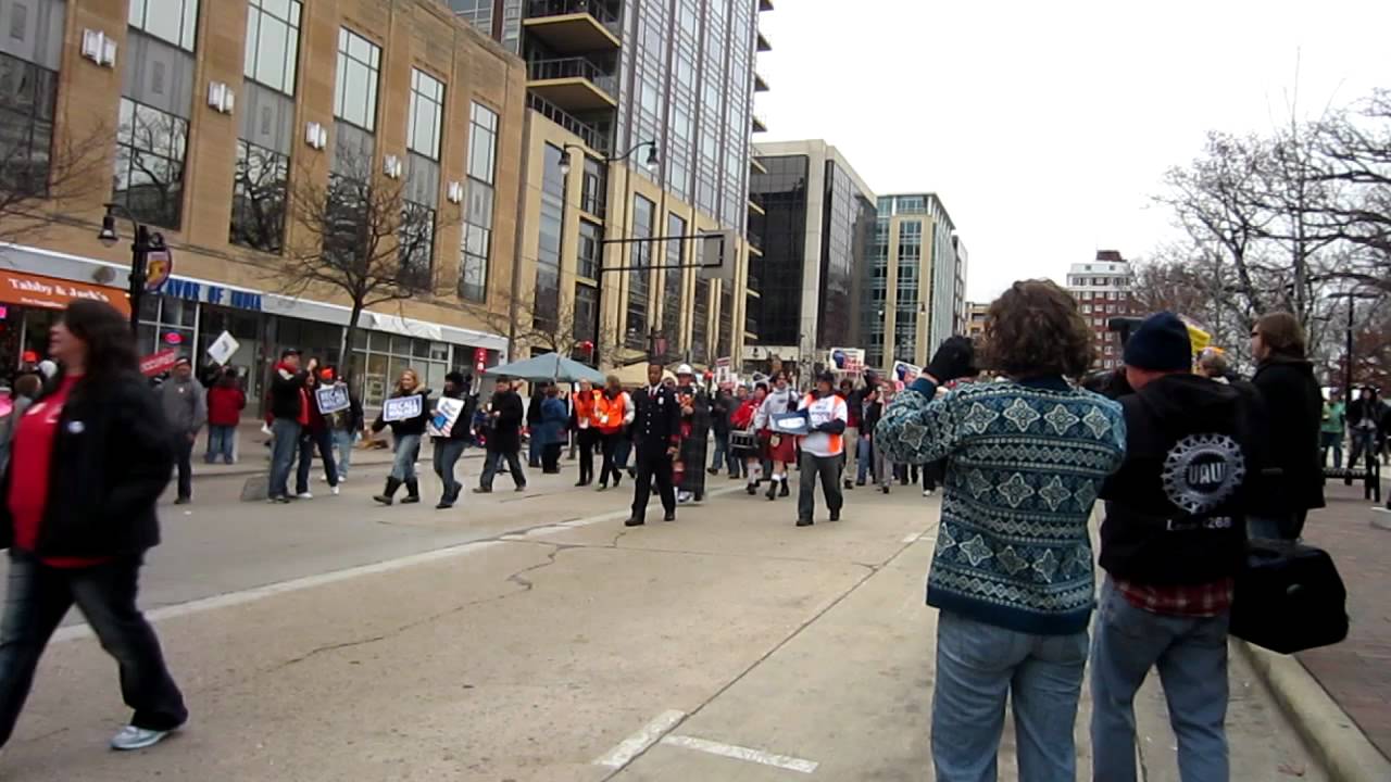 Very Short Video at Recall Walker Rally - YouTube