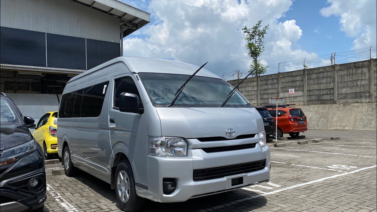 Review Hiace Commuter 3000cc 2022 - YouTube