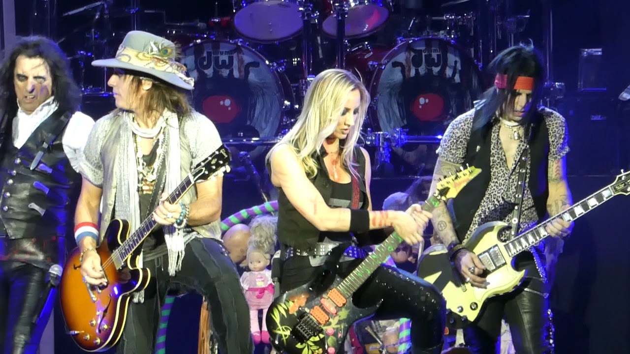 "Cold Ethyl" Alice Cooper@BBT Pavilion Camden, NJ 8/24/17 - YouTube