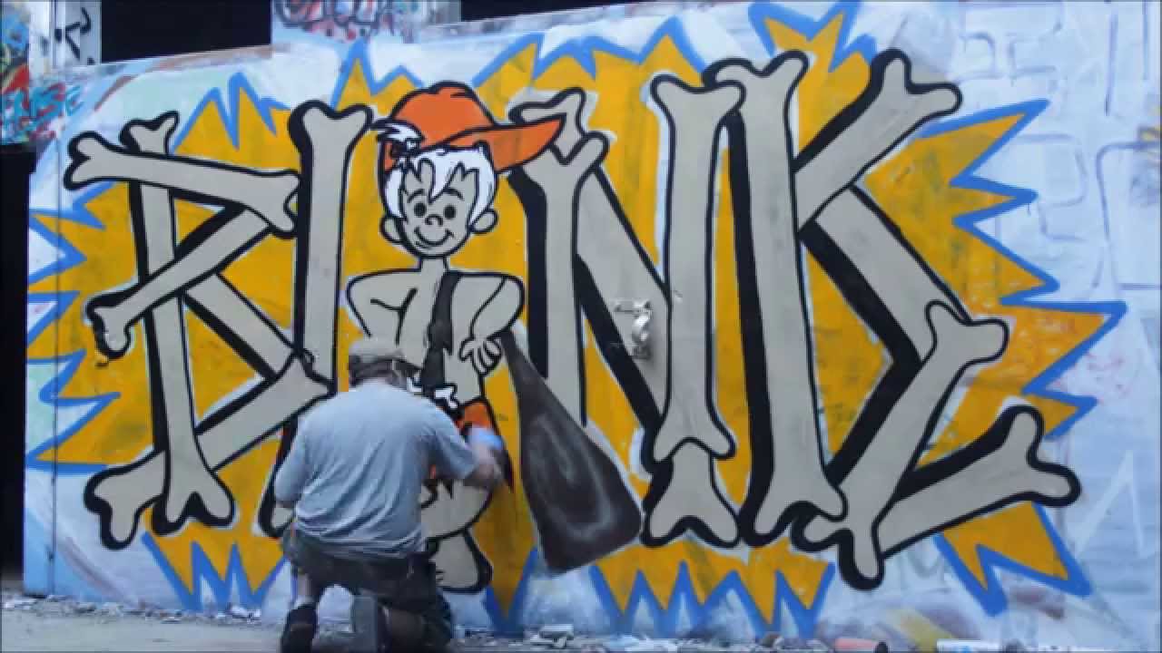 Blink Graffiti Art Bam Bam - YouTube