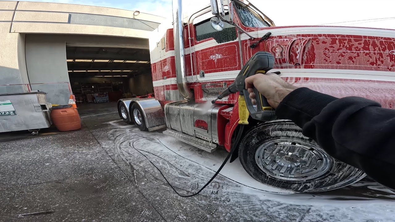 Truck Washing IS Truck Therapy! What Do You Think? - YouTube