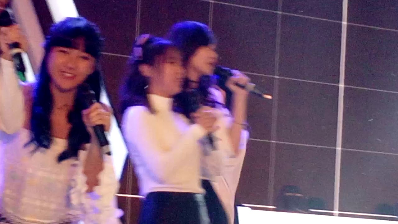 Heavy Rotation - Ex-member JKT48 Fancam Veranda - YouTube