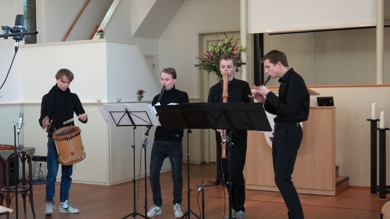 Praetorius: Bransle de Villages - Recorders, Organ & Percussion - YouTube