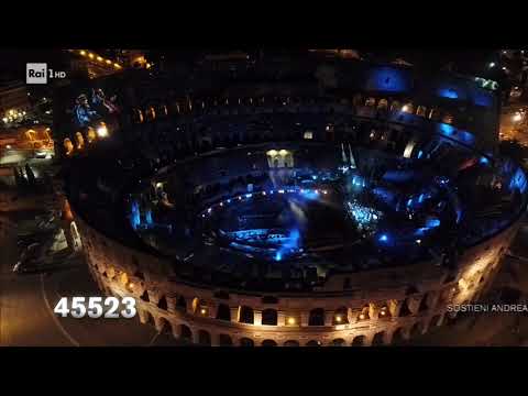 Colosseo di Roma, Andrea Bocelli show, 2Cellos suonano la colonna ...