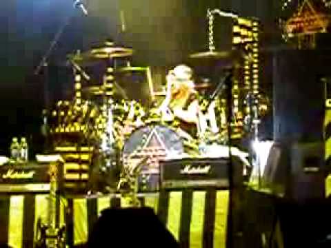 Stryper live in PR Robert solo - YouTube