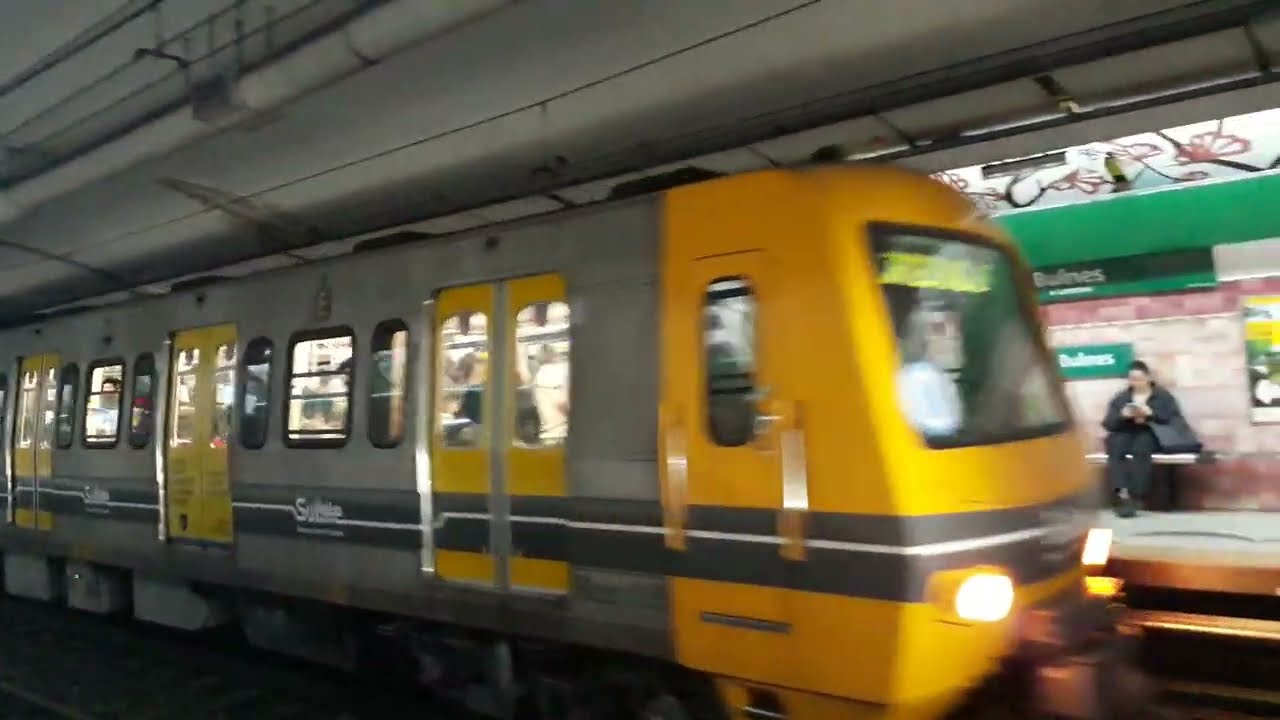 Subte de Buenos Aires | Línea D | Alstom 100 "E" y Alstom 300 formación ...