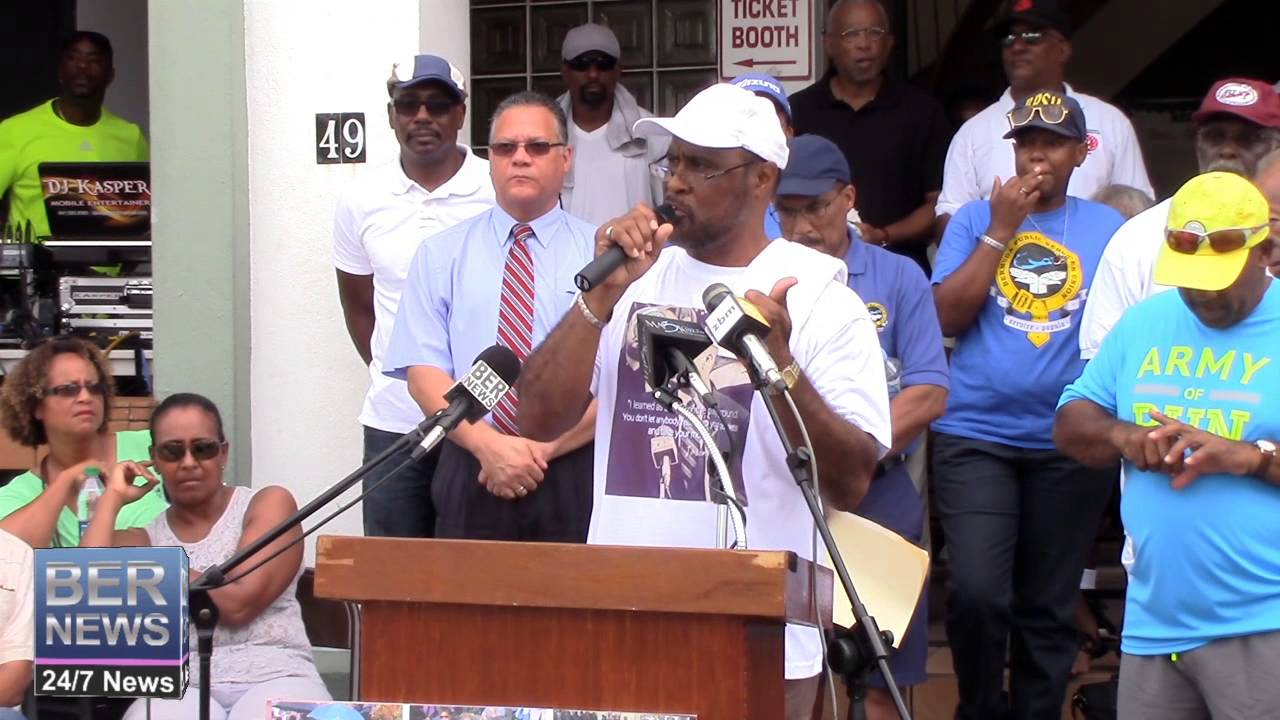 Rev Tweed & Chris Furbert at Labour Day, September 7 2015 - YouTube