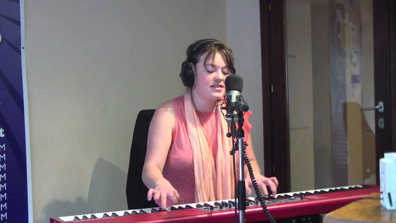 SUD RADIO - Mathilde Renault Let's enjoy - YouTube