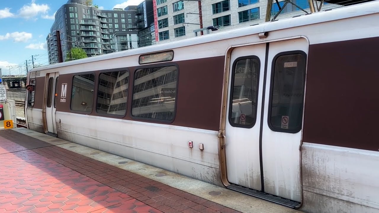 Trainspotting at NoMa-Gallaudet Metro Station (4/24/24) - YouTube
