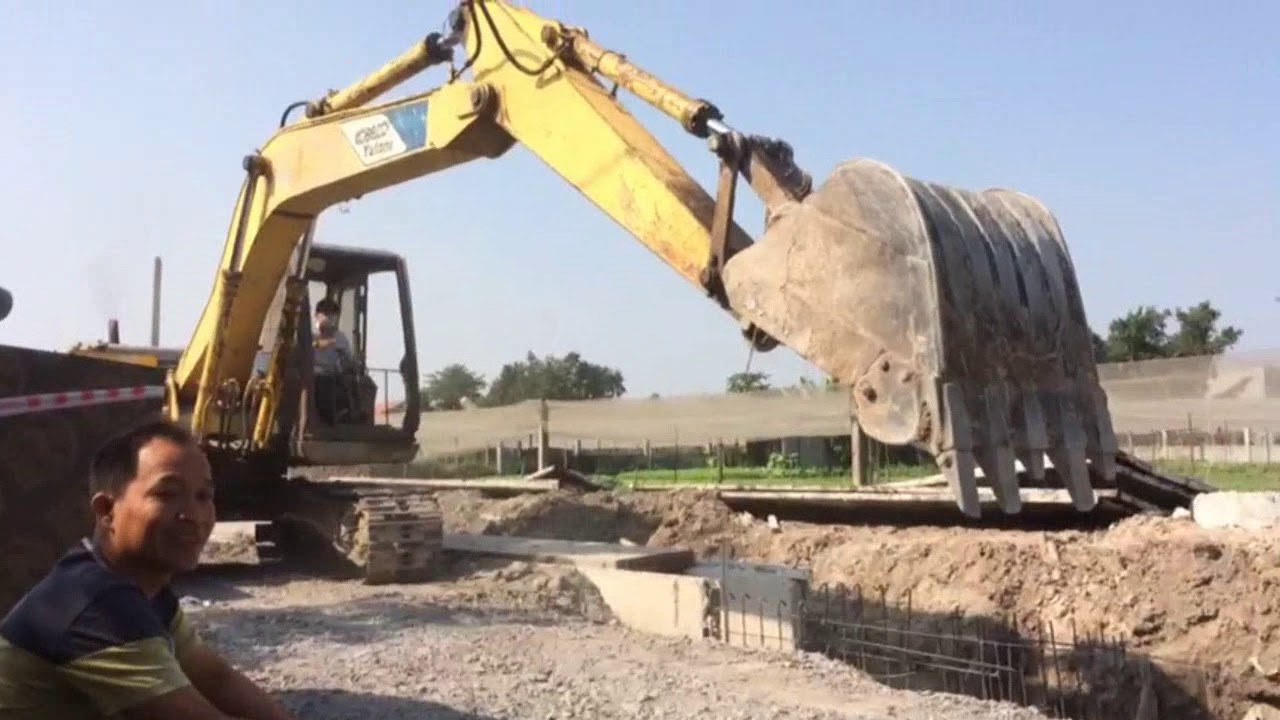 xe máy xúc - YouTube