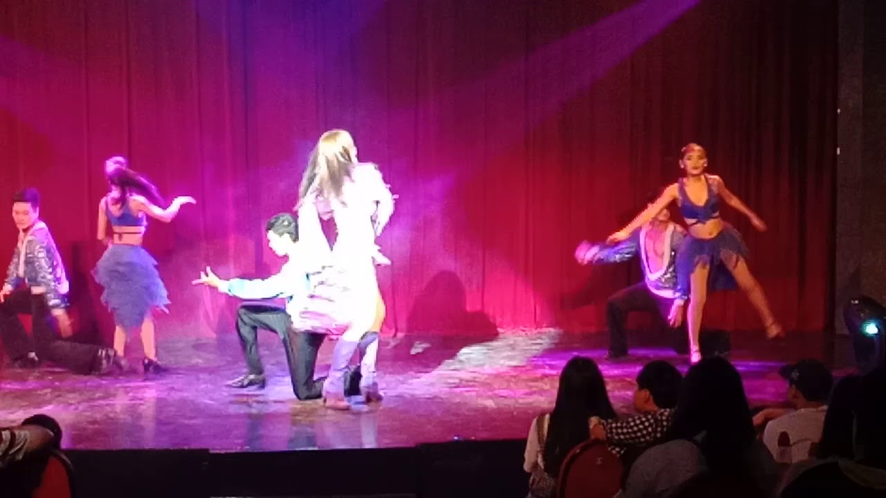 Amazing Show Cebu Latin Medley - YouTube