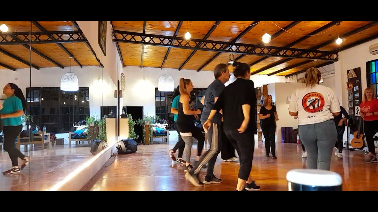 Rueda de Casino . en Ed.espacio de Arte. - YouTube