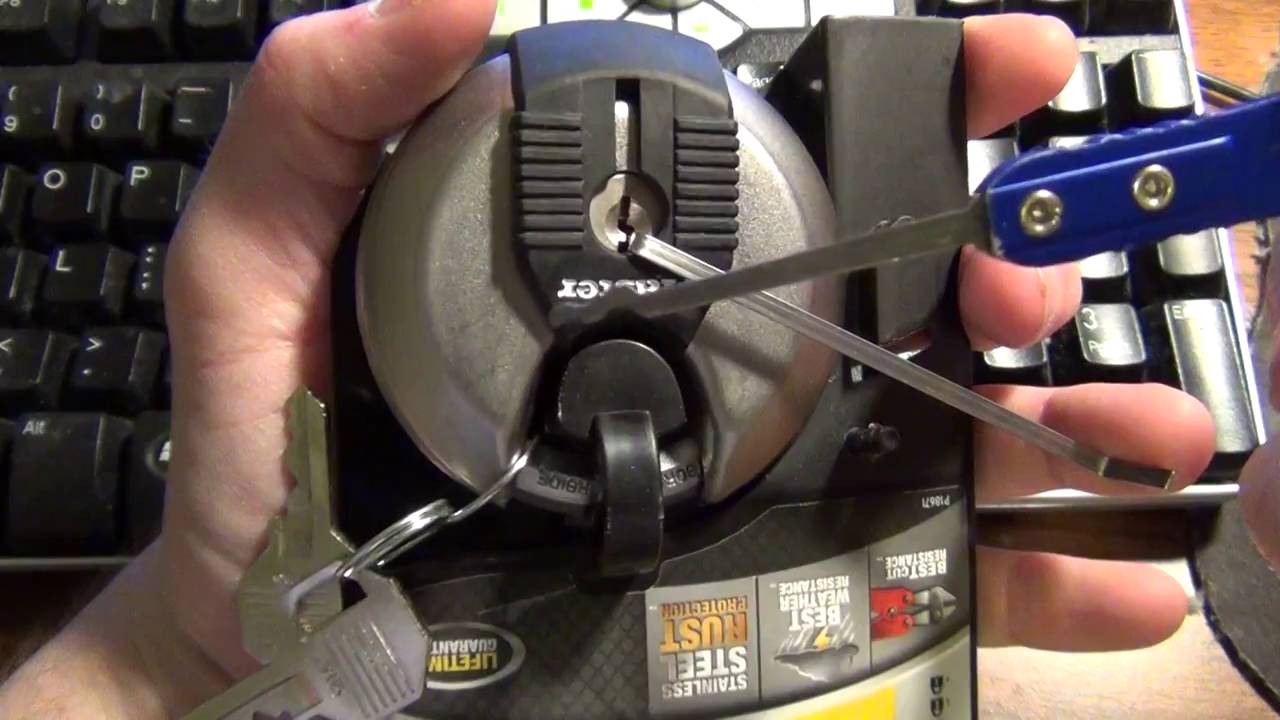 (16) Picking Master Lock Magnum Disc Lock - YouTube
