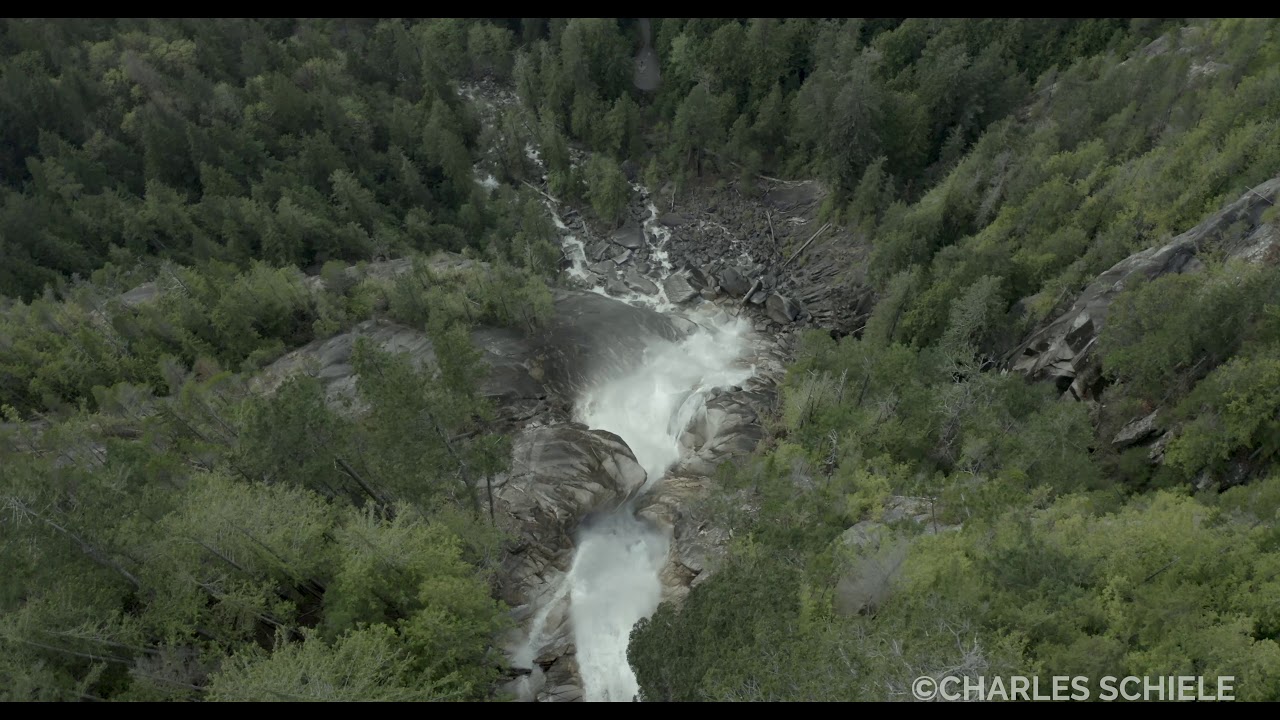 Colombie Britannique - Charles Schiele (4K) - YouTube