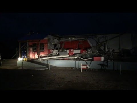 Bank destroyed by cyclone in Mozambique - YouTube