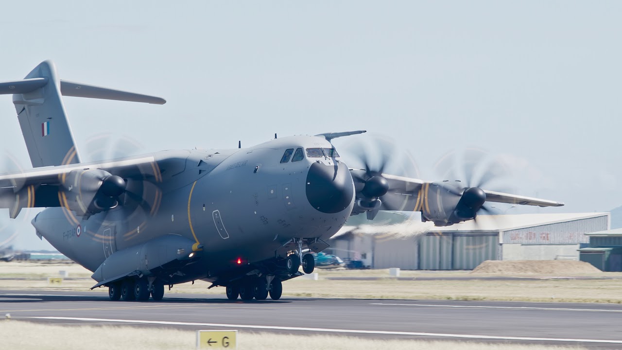 French Air Force (Airbus a400m Atlas F-RBAP). Landing in Tahiti (NTAA ...