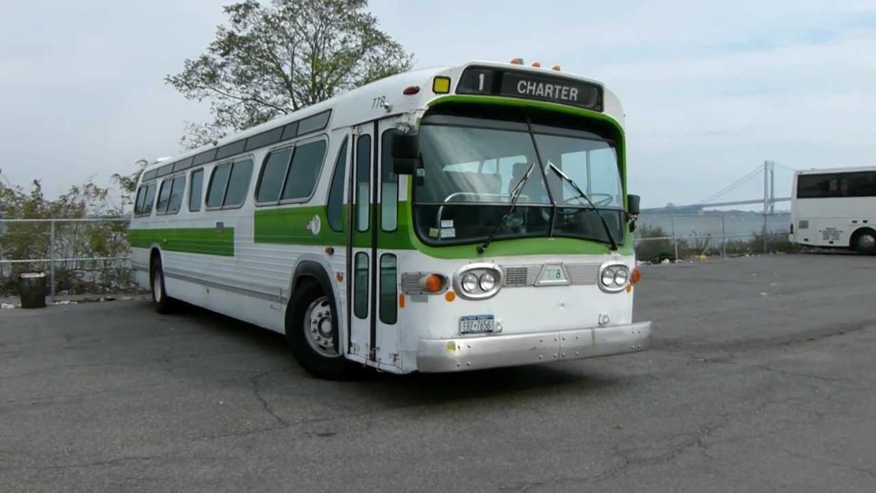 A former Golden Gate Transit 1971 GMC Fishbowl on Staten Island - YouTube