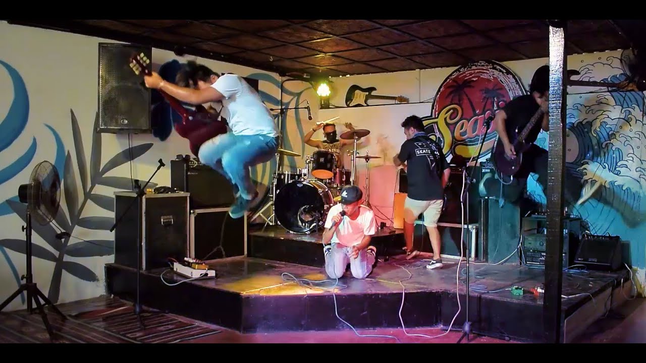 Bulhot Live @ Seaside Dish Bar - YouTube