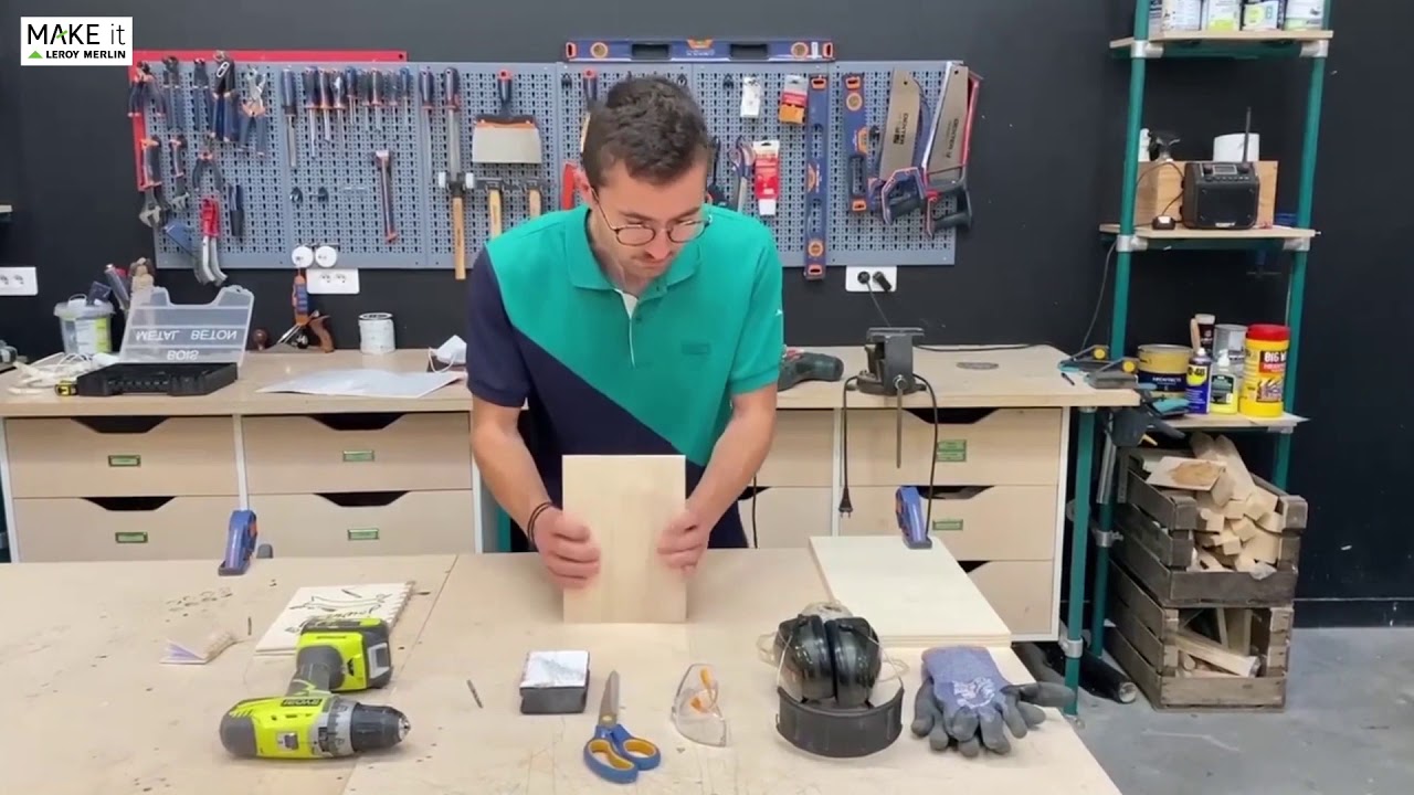 Tuto "Fabriquer un livre en bois" - Jean-Baptiste collaborateur Leroy ...