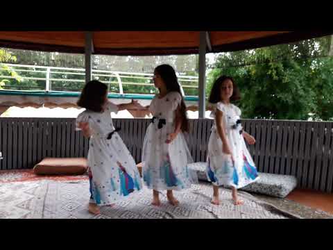 Kizların dansı