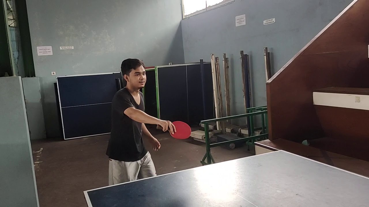 UAS TENIS MEJA BACKHAND - YouTube