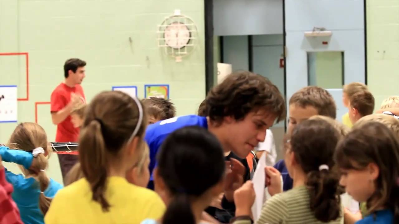 DBL Ball en démonstration par l'Équipe Étoile - YouTube