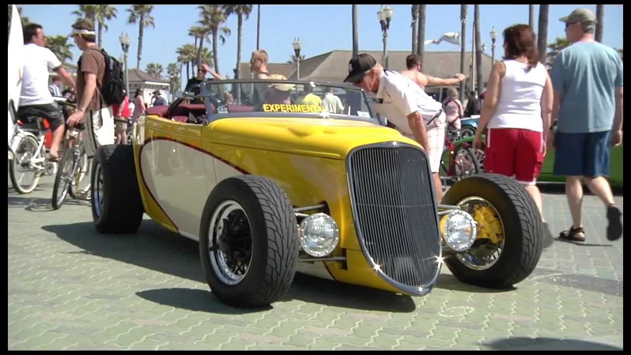 Chuck Armstrong's '33 Hot Rod at the 2012 HB Cruise-In - YouTube