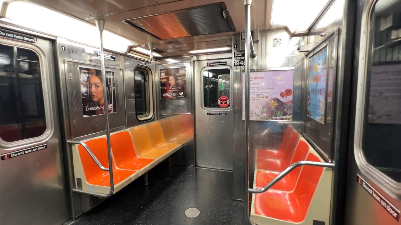 New York, New York - 42nd Street Shuttle - YouTube