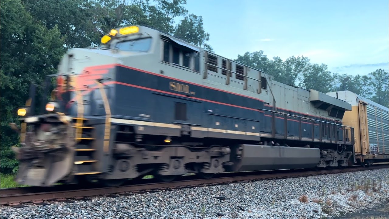 NS 8101 Central of Georgia Heritage Unit Leads NS 18E at CP Norris ...