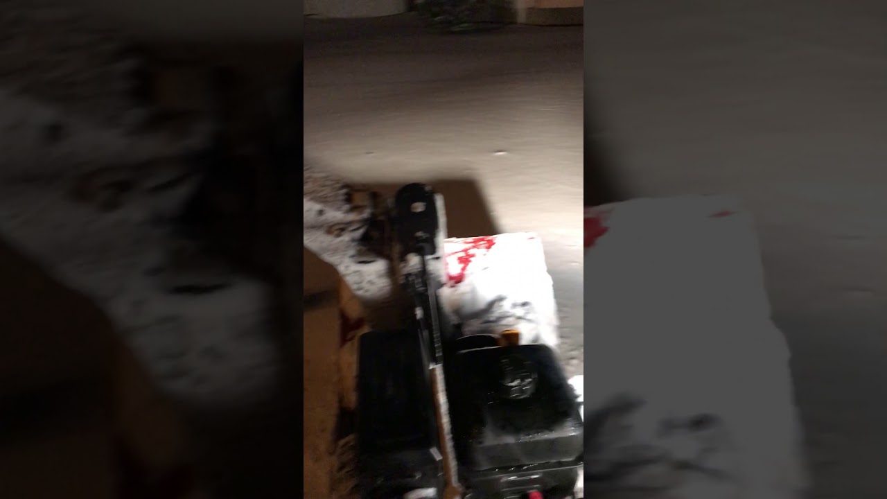 Toro Powermax Snowblower 826 OXE HD - YouTube