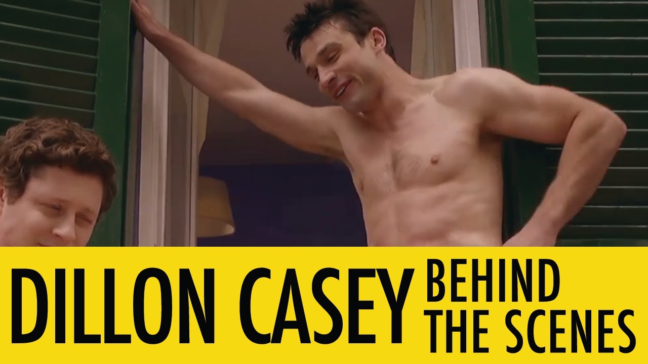 Dillon Casey Barefoot