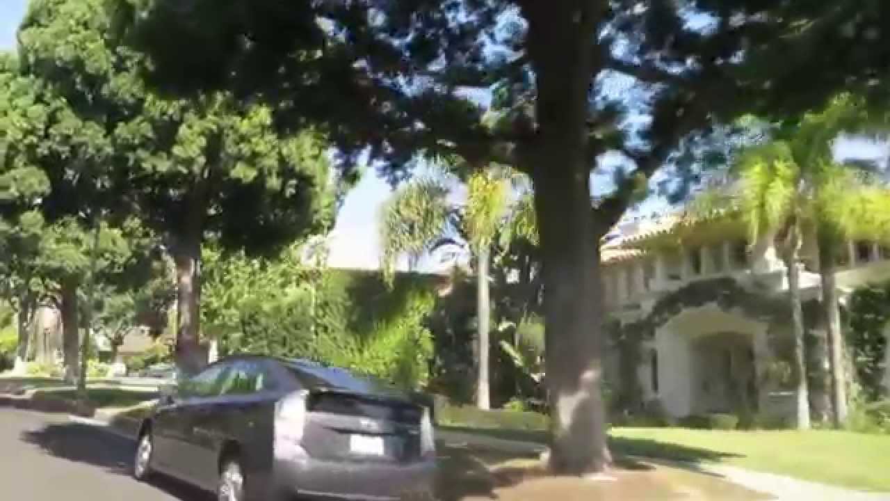 Christophe Choo take you on a tour of Arden Drive in the flats of ...