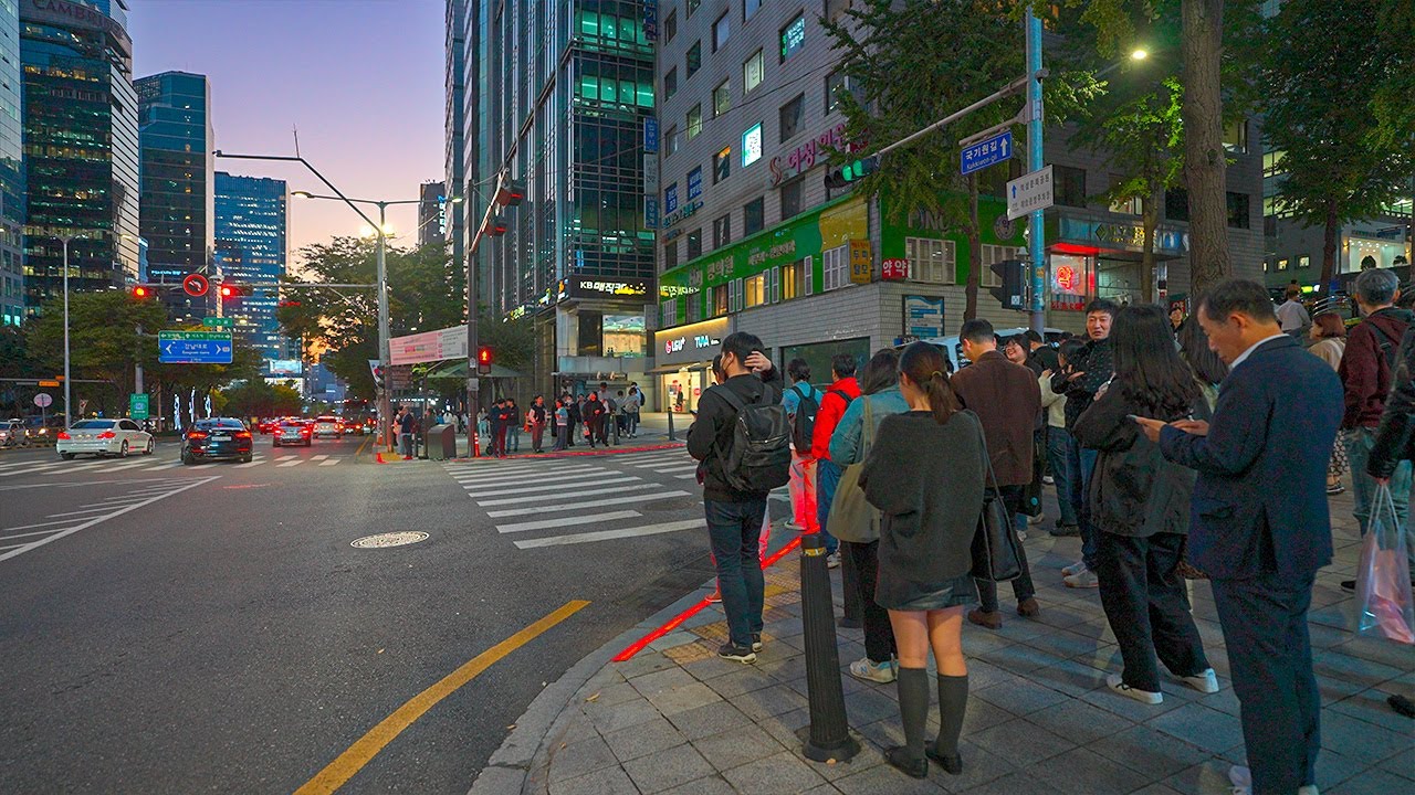 What Are People Wearing In Gangnam Street In the Fall Season? | Korean ...