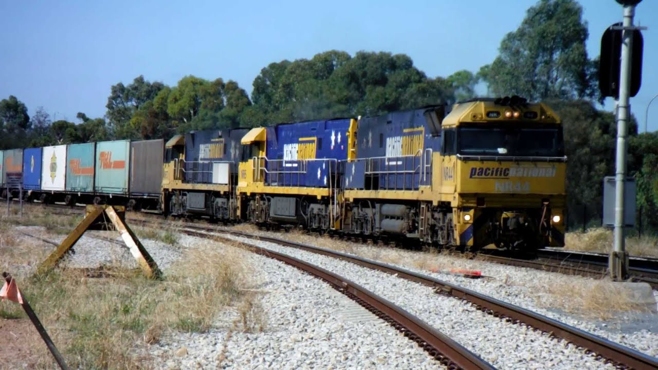 Container Train at Mile End, Adelaide - NR37, 44 &65 (Pacific National ...