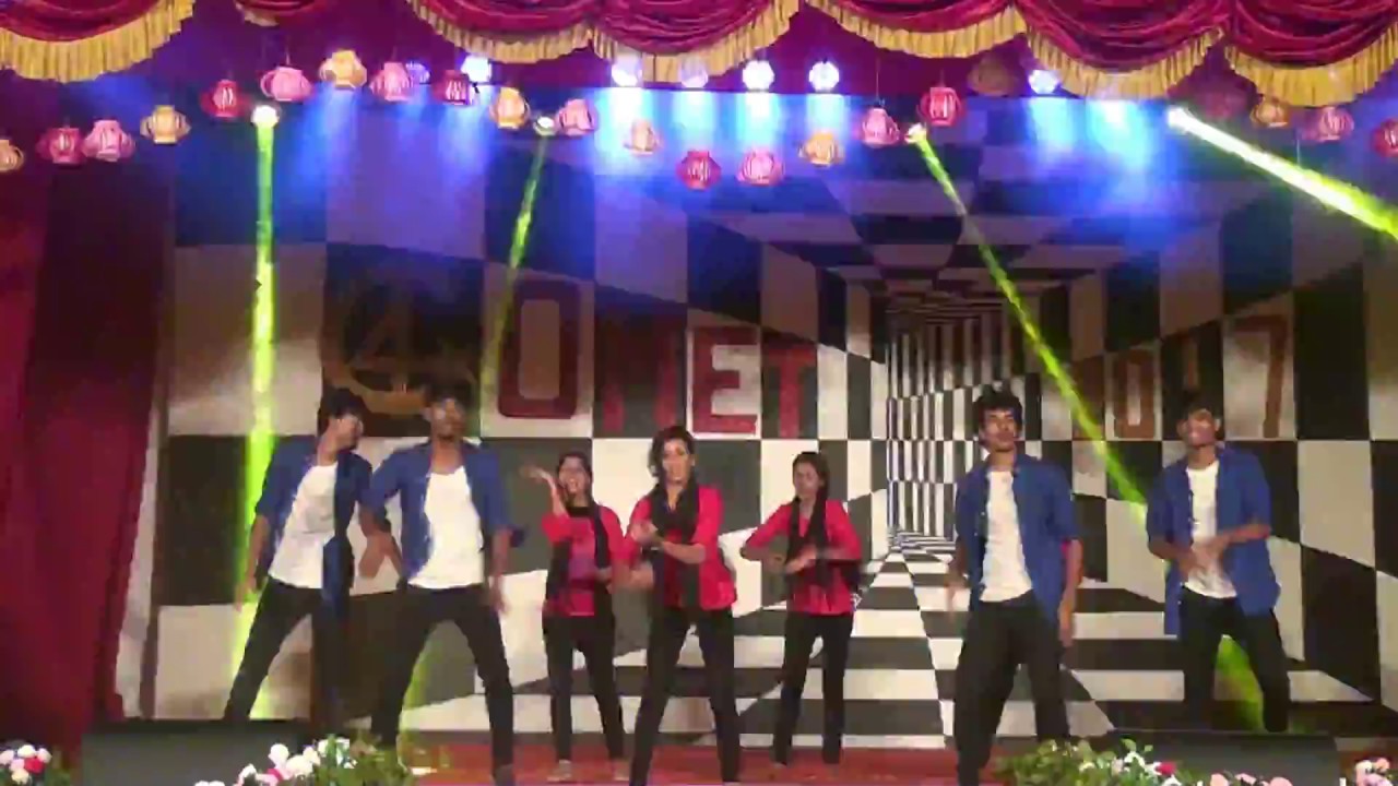 Best College Dance Perfomance 2017 | Don Bosco College Iritty | College Dance | Comet 2k17 - YouTube
