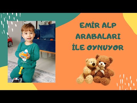 Emir Alp Arabaları İle Oynuyor