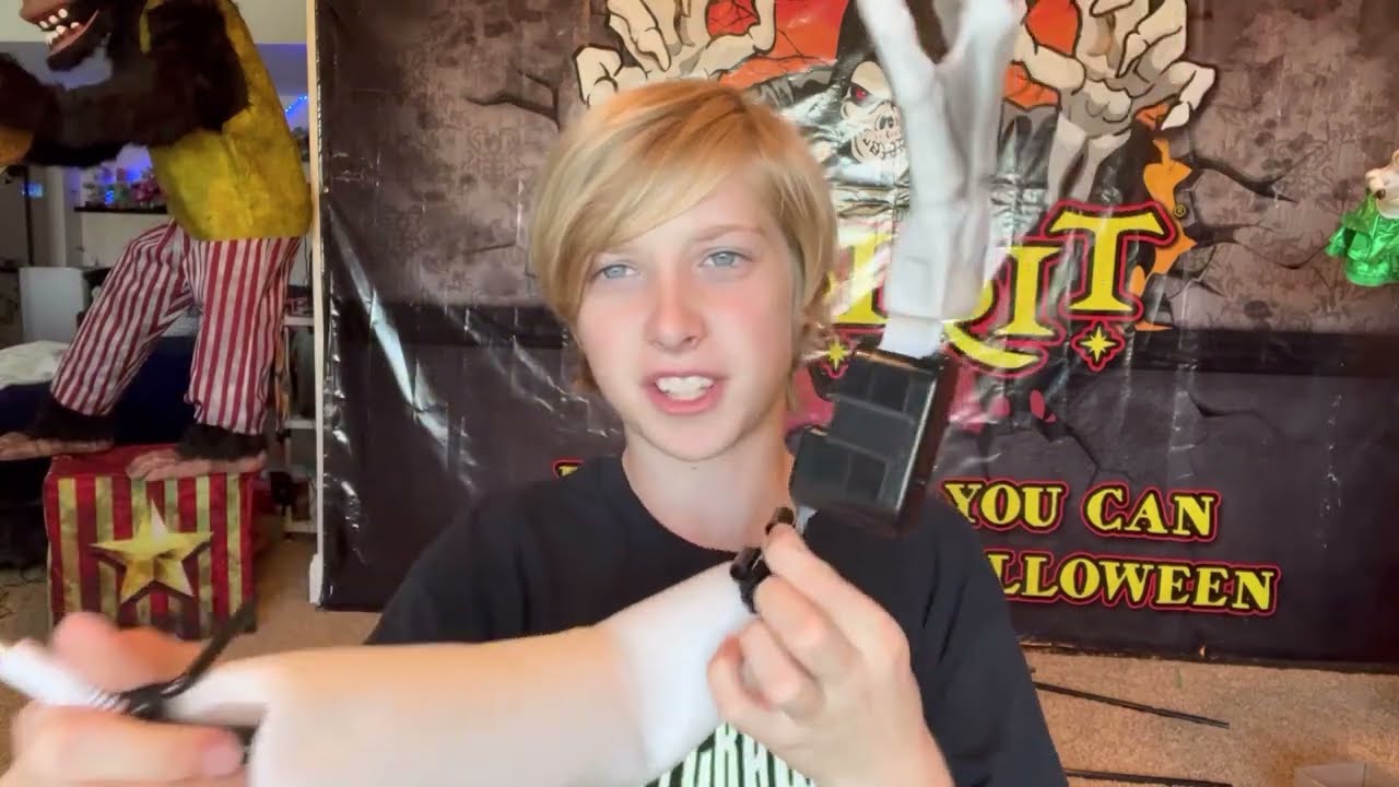 Target 2022 guitar skeleton unboxing/setup - YouTube